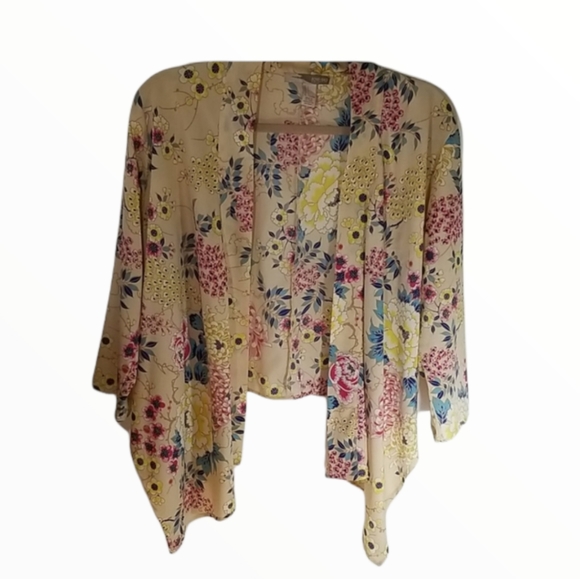 Forever 21 | Tops | Floral Throw Over Top | Poshmark
